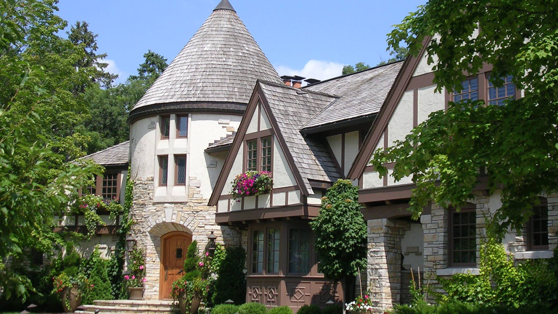 Uncover the Beauty of American Architecture Styles | COCOON