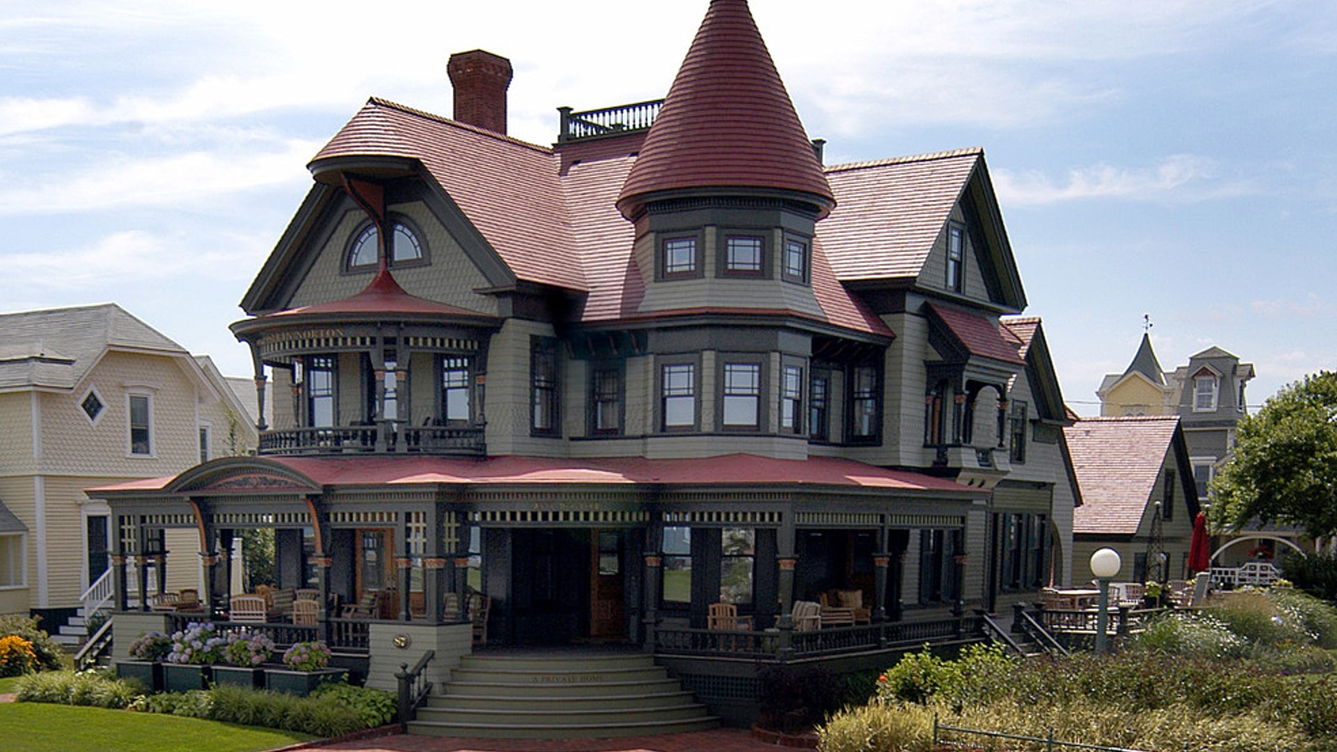 Uncover the Beauty of American Architecture Styles | COCOON